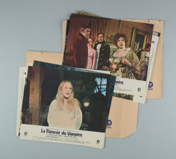 House of Dark Shadows - complete French lobby set